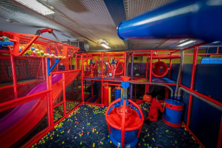 The Ultimate Kids Jungle Gym, "Ballocity Arena," at Laser Bounce ...